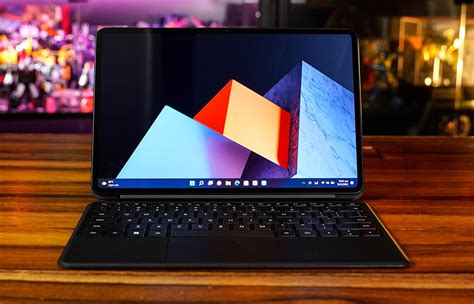 Geek Review: Huawei MateBook E | Geek Culture