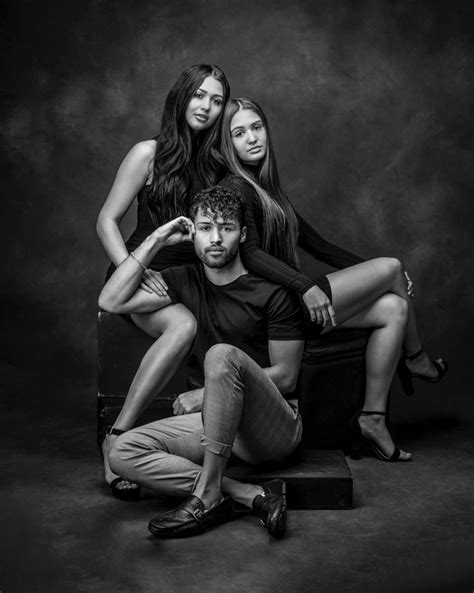 Pin By Čedna Todorović On Karen S Sibling Photo Shoots Sibling