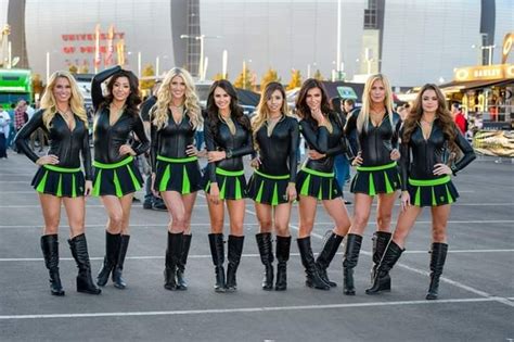 Pin De Jeff Hritz En Nascar Mujeres Mujercitas Deporte