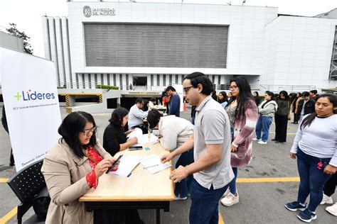 Hoy se llevó a cabo Líderes curso de extensión universitaria del MEF Ministro de Economía se