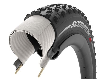 Vorgestellt! Pirelli Scorpion-Reifen: Rennsport-Expertise aus Italien ...