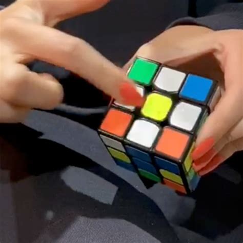 Rubiks Cube Hack How To Solve A Rubiks Cube In Minutes