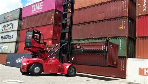 Electric Empty Container Handler The Pioneer In Electric Ech Sany Group