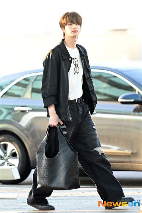 투어스 신유 ‘작은 얼굴에 완벽한 비율[포토엔hd]