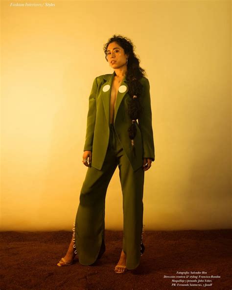 Mayra Batalla Feet Photos