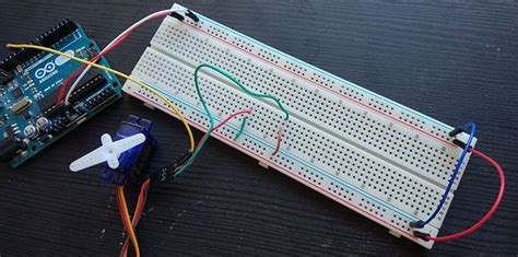 What Is A Breadboard And How Do You Use One