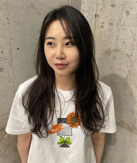 헤어컷팅스튜디오메탈 툭툭 털어 말리면 끝 개인별 분위기에 맞춘 레이어드커트와 펌 부산에서