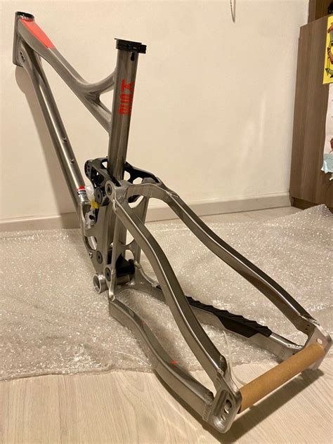 Banshee Phantom V3 Used Large Frame And Shock Sports Equipment Bicycles And Parts Bicycles On