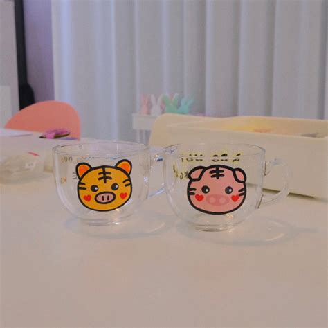 알숨달숨 🐽🐽 커플 씨리얼컵 ️ 캐릭터 검정라인 색채우기는 조 금 난이도가 있는 부분인데 두분다 너무