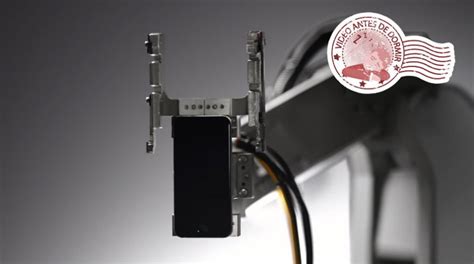 Así Funciona Liam El Robot Desarma Iphone