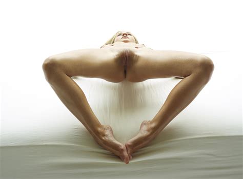 Darina L In Body Shots By Hegre Art Erotic Beauties