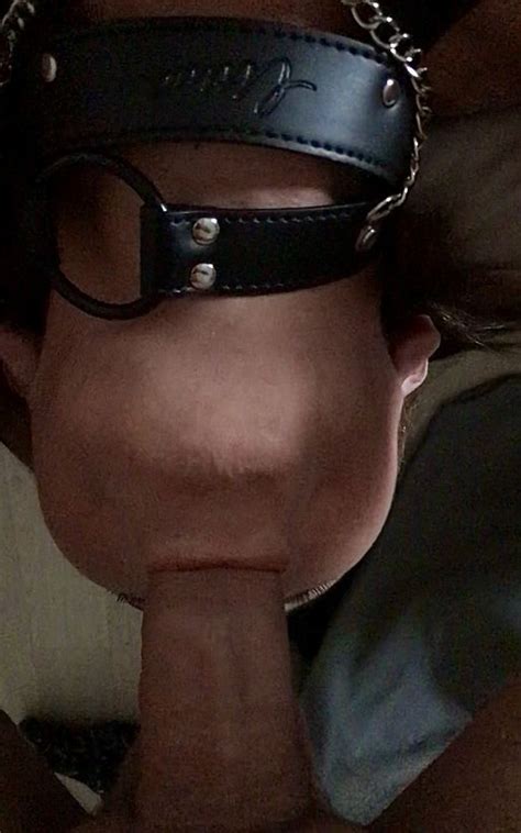 Soumise Avec Son Collier Donne Une Bonne Felation Alexalexi69