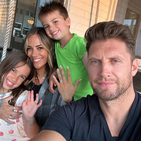 Jana Kramer Allan Russells Relationship Timeline Photos Us Weekly