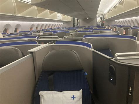 United Boeing 787 10 Polaris Business Class Review Hnd To Lax