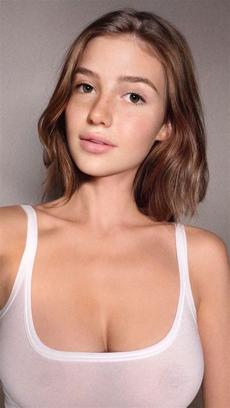 Olivia Casta Nude Pictures Rating