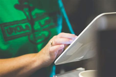 cost analysis revenue based and saas funding