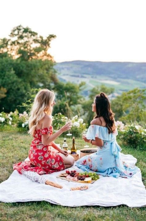 Pin By Teresa Clark On Picnic Perfect Picnic Photo Shoot Picnic