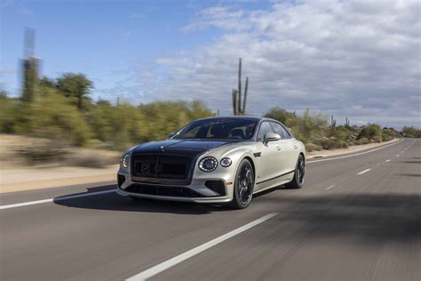 2025 Bentley Flying Spur Speed Damson Over White Sand Stunning Hd