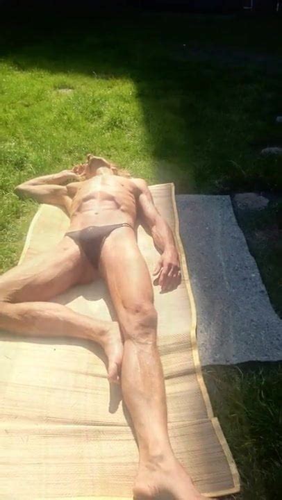 Mann Sonnt Sich Mann In String Geraman Men Sunning Xhamster