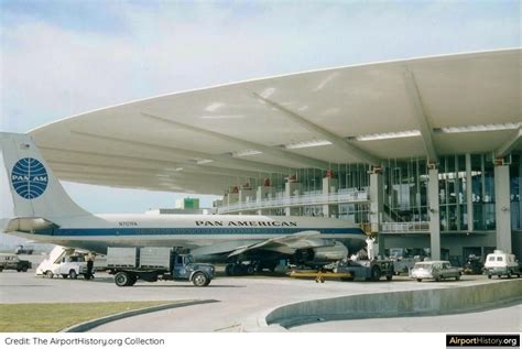 The History Of Jfk Airport The Pan Am Terminal A Visual History Of