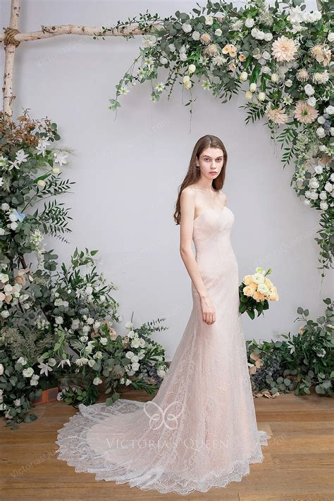 Pink Sweetheart Lace And Tulle Sheath Boho Bridal Gown Vq
