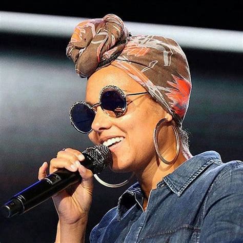 Alicia Keys In Cutler And Gross