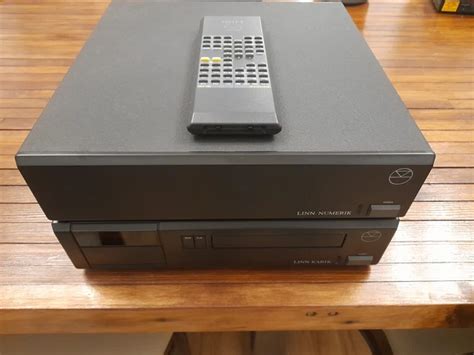 Linn Karik Cd And Numerik Dac Both In Excellent Condition Remote