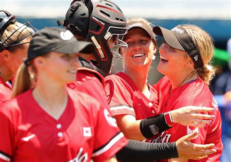 Olympics Softball Battle For Gold Looks Down To Japan Us Canada