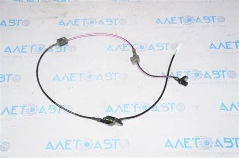 B45G4371Y Mazda датчик абс (abs задний правый)