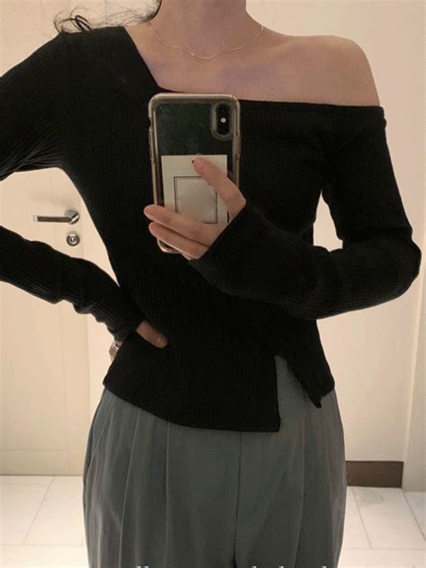 23ss 재진행 언발 오프숄더 사선 가디건 에이블리