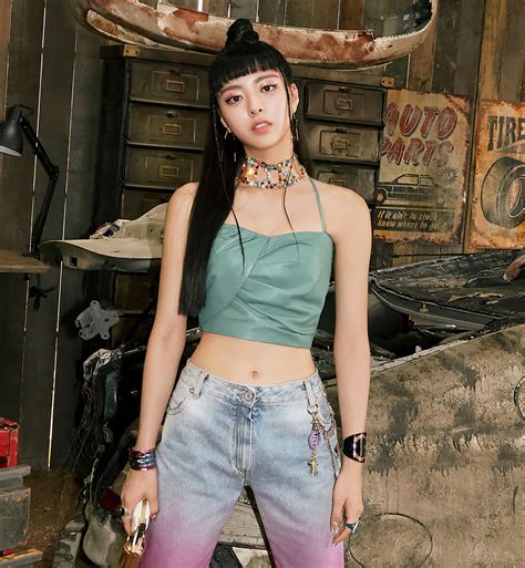 1920x2080 Resolution Yuna Itzy 1920x2080 Resolution Wallpaper