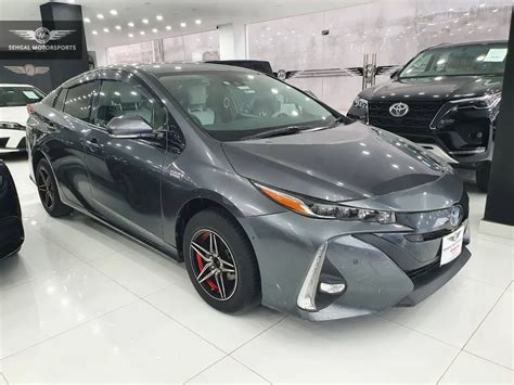 Toyota Prius Phv Plug In Hybrid 2017 For Sale In Islamabad Pakwheels