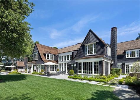 A 19th Century Nantucket Home For Sale Artofit