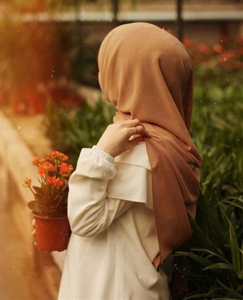 Pin By 𝙴𝚖𝚖𝚊̃ On Hijab Style Hijab Hipster Beautiful Hijab Arab