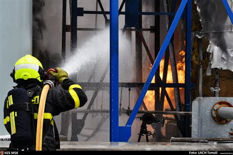Foto A Video Hasiči Policisté I Záchranáři Zasahovali U Exploze