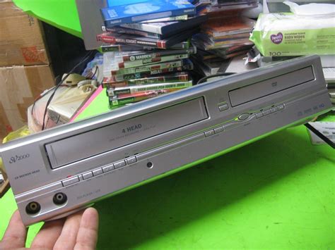 Sv2000 Dvd Vcr Combo Player User Manual