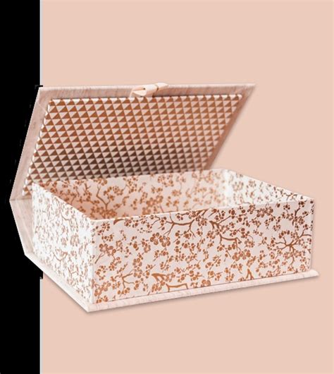 Custom Clamshell Boxes In Australia Free Shipping