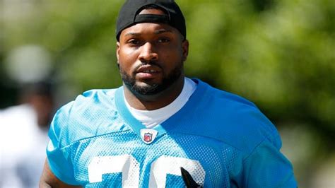 Titans Add Dickerson Release Wright