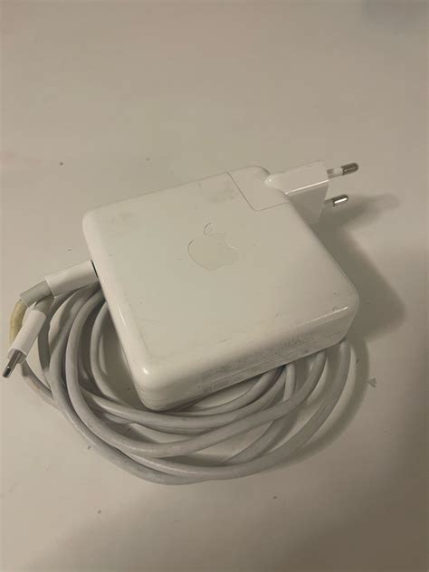 Se produkter som liknar Apple W USB C Power Adapter på Tradera