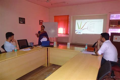mdp on managing multiple tasks priorities and deadlines apeejay school