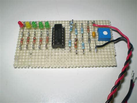 12v Battery Charging Level Indicator Circuit