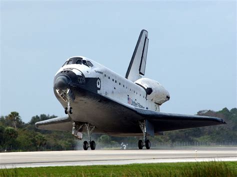 Transformers 3 Space Shuttle 1008x756 Wallpaper