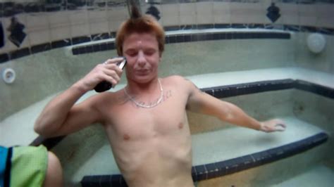 Underwater Barefaced Breathold Over Two Minutes