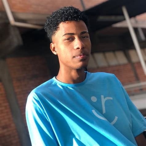 𝐯𝐢𝐜𝐭𝐨𝐫 Vtrocha001 • Threads Say More