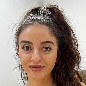 Veronica B Trivia Family Bio Famous Birthdays