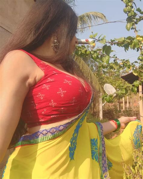 Taniya Sinha ️ 🌻💛 ️ Post Alonegirlphoto Instpicfyp