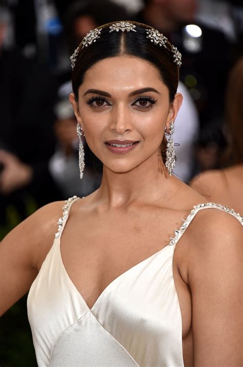 11 Photos That Prove Deepika Padukone Is Incredibly Utterly Gorgeous