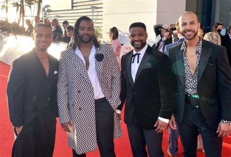 Jls Fans Frenzy As They Tease ‘big Announcement Gossie