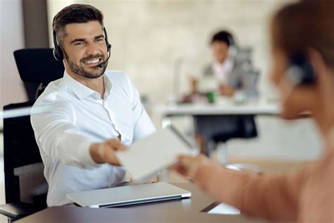 Atención Personalizada Y Eficaz A Los Clientes Y Usuarios Esic