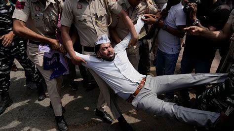 Indian Police Detain Dozens Of Protesters Demanding Release Of